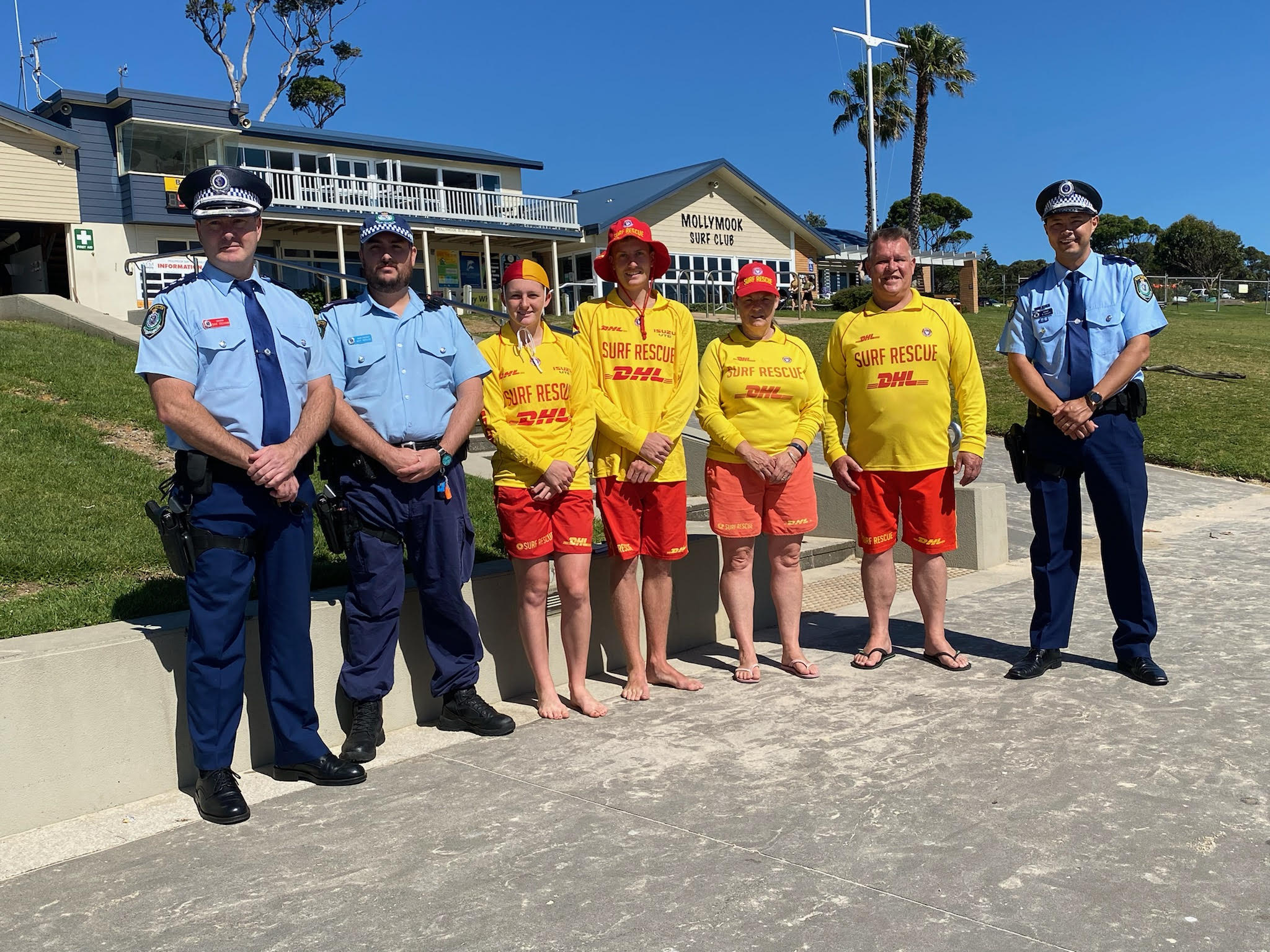 Police take to the beach beat on the South Coast - 3BA